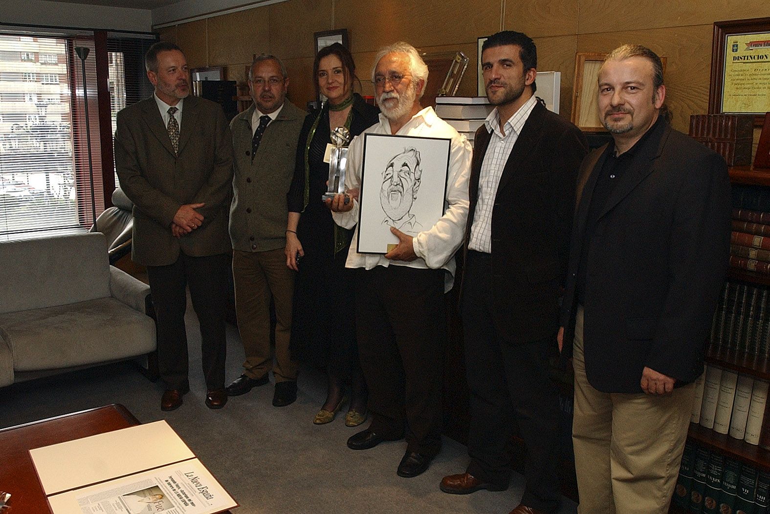 Fallece el pintor Fernando Fueyo: su vida y obra, en imágenes - La ...