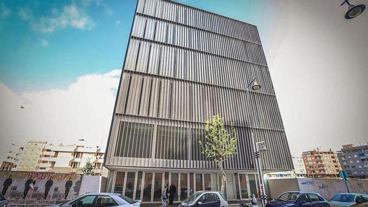 Torrevieja traslada varias escuelas municipales de Cultura al edificio multiusos