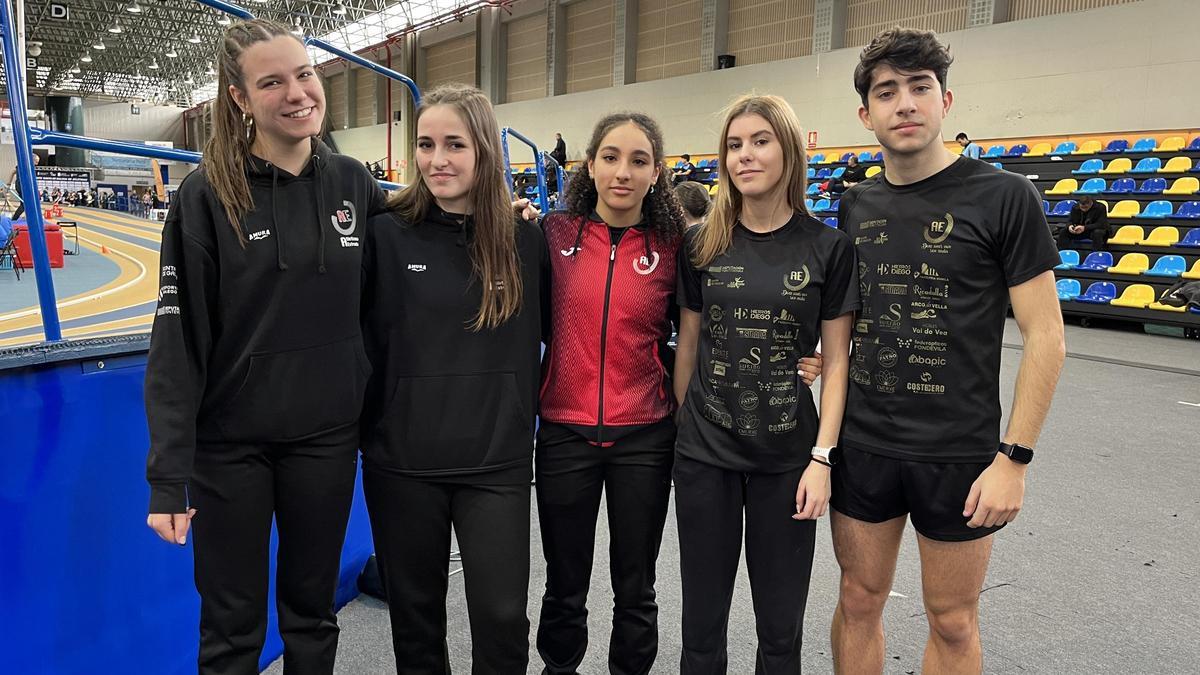 Eva Gil termina cuarta en los 60 metros vallas del Gallego absoluto