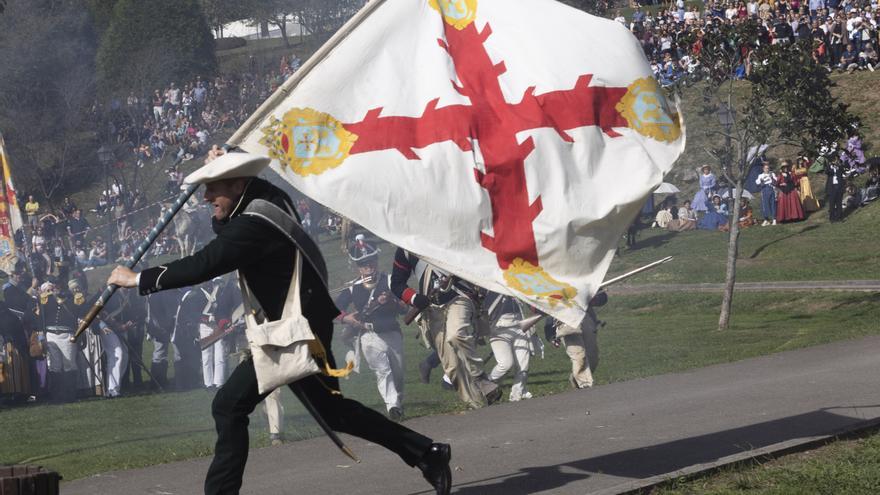 VÍDEO: Así fue la recreación histórica del Desarme en Oviedo