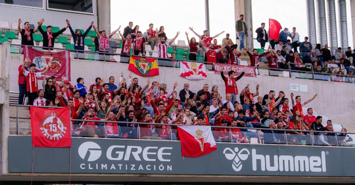 Real Murcia: Carlos Rojas mantiene en la batalla por el liderato a un ...