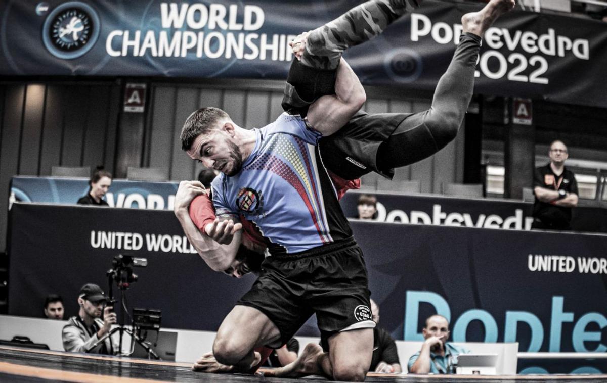 El pinatarense Nico Medina, doble campeón del mundo