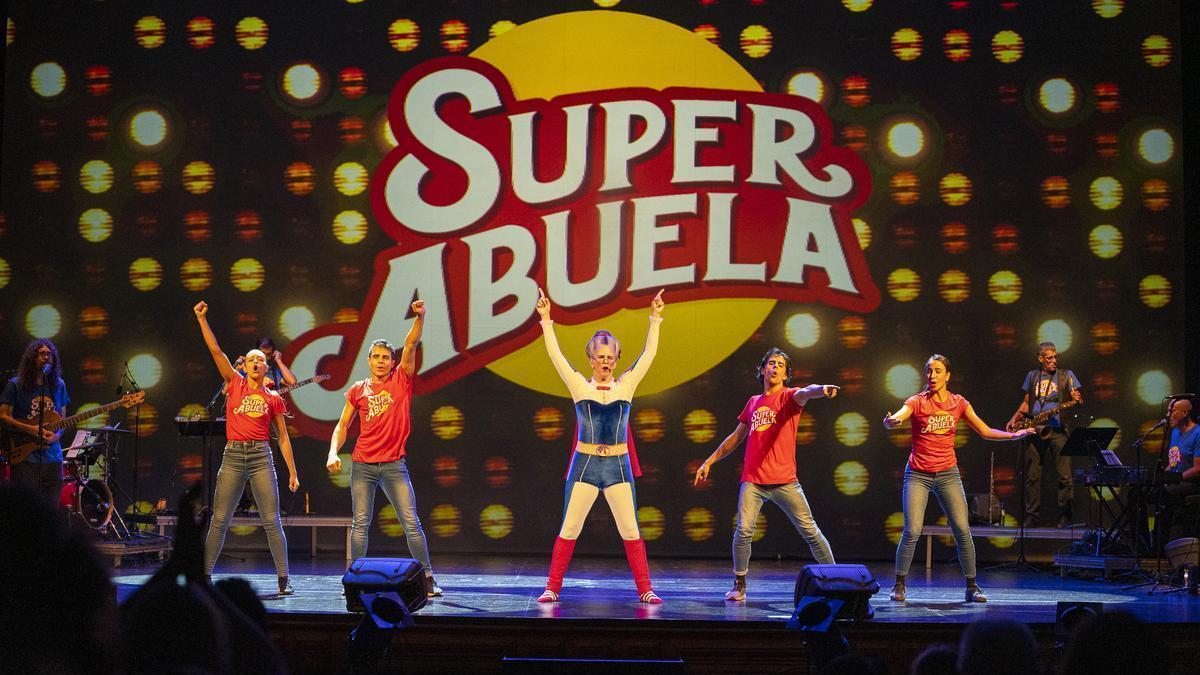 La psicología y la interpretación se unen en el nuevo espectáculo de 'Superabuela'