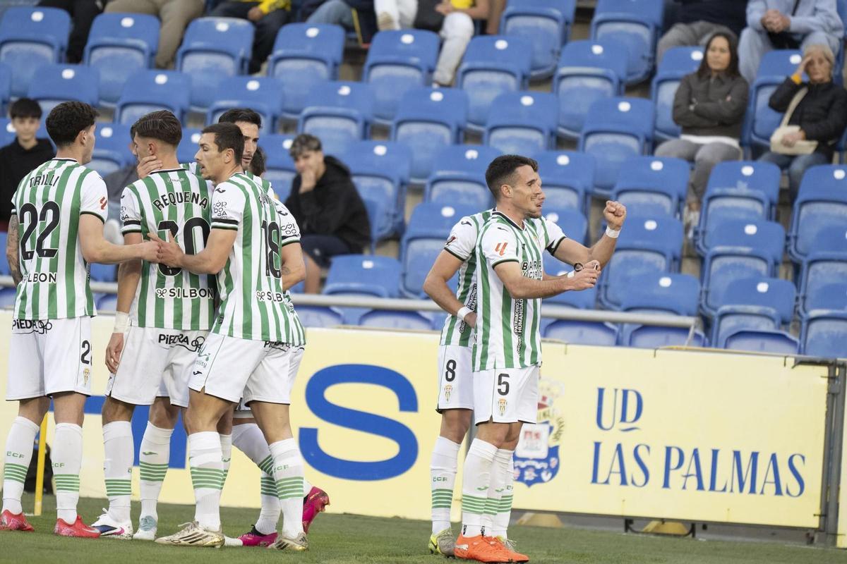 El Córdoba CF asalta Gran Canaria y tumba a una frágil UD Las Palmas