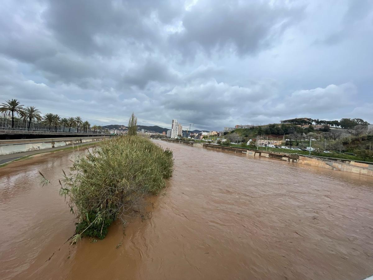 El río Besòs, inundado | Fotos