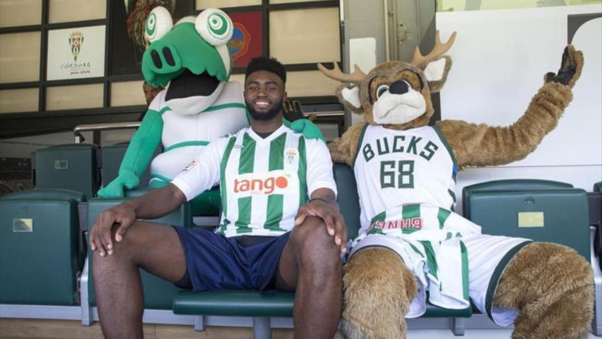 JAYLEN BROWN CÓRDOBA CF | ¿Qué hace uno de los mejores jugadores de la NBA con un chándal del ...