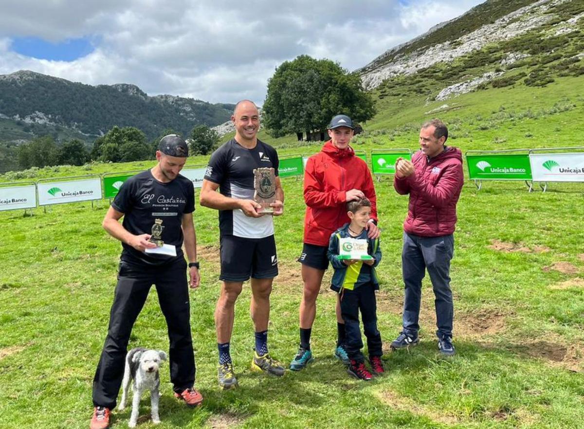 En la Vega de Enol la Fiesta del Pastor tira fuerte de la tradición