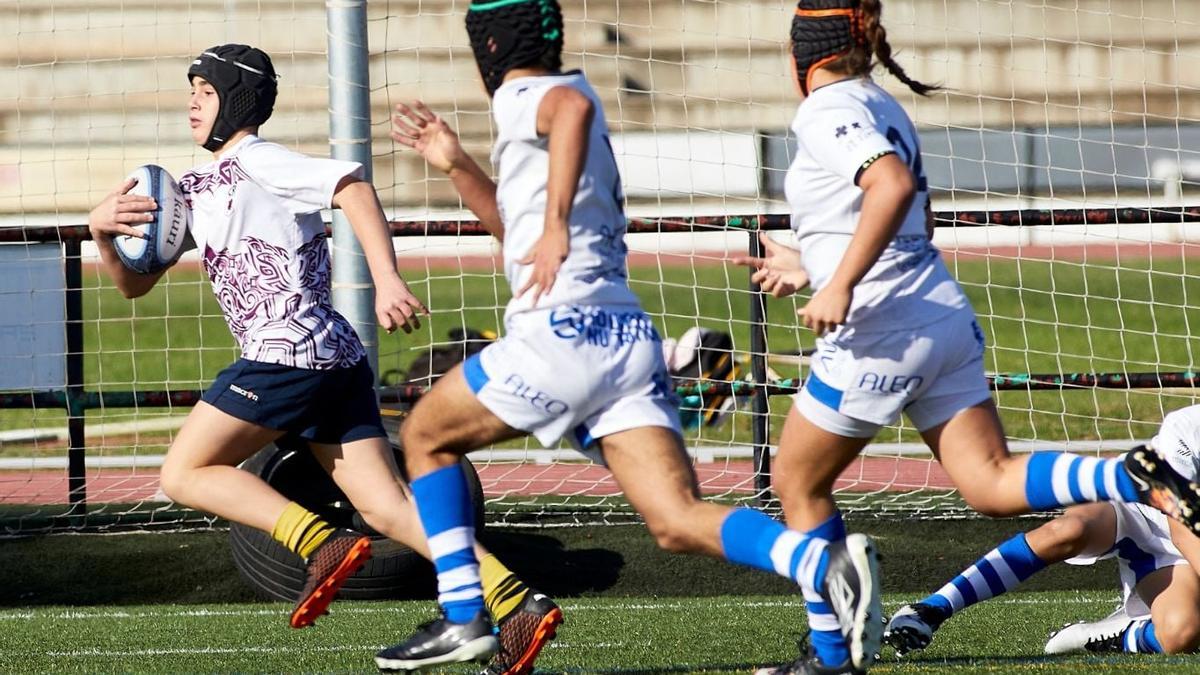 Los sub18 del Club de Rugby La Safor chequean su estado de forma