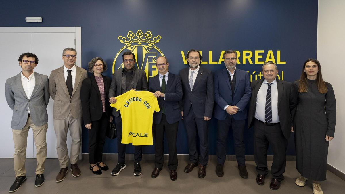 VILLARREAL CATEDRA CEU, El Villarreal crea junto al CEU una cátedra ...