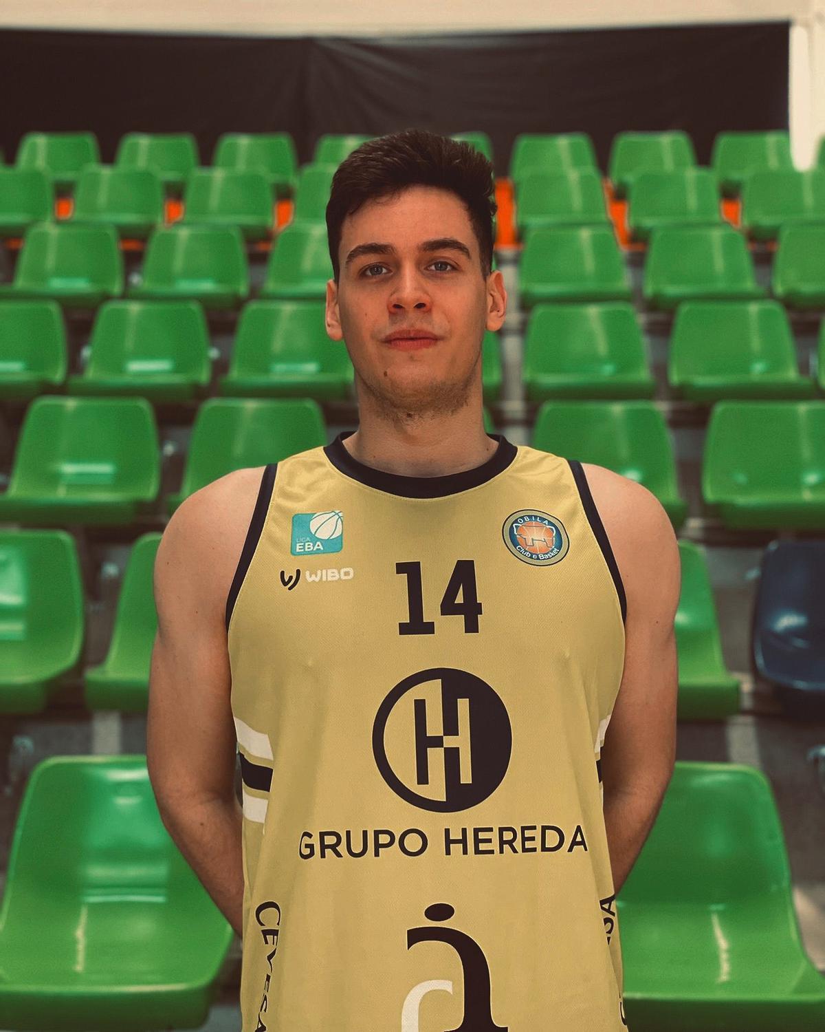 El ala-pívot argentino Marco Villalba, tercer fichaje de Proinbeni ...