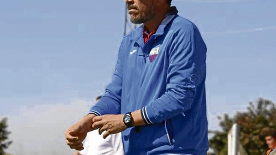 Juan Marrero, entrenador del Extremadura UD: "Debemos generar un clima ...