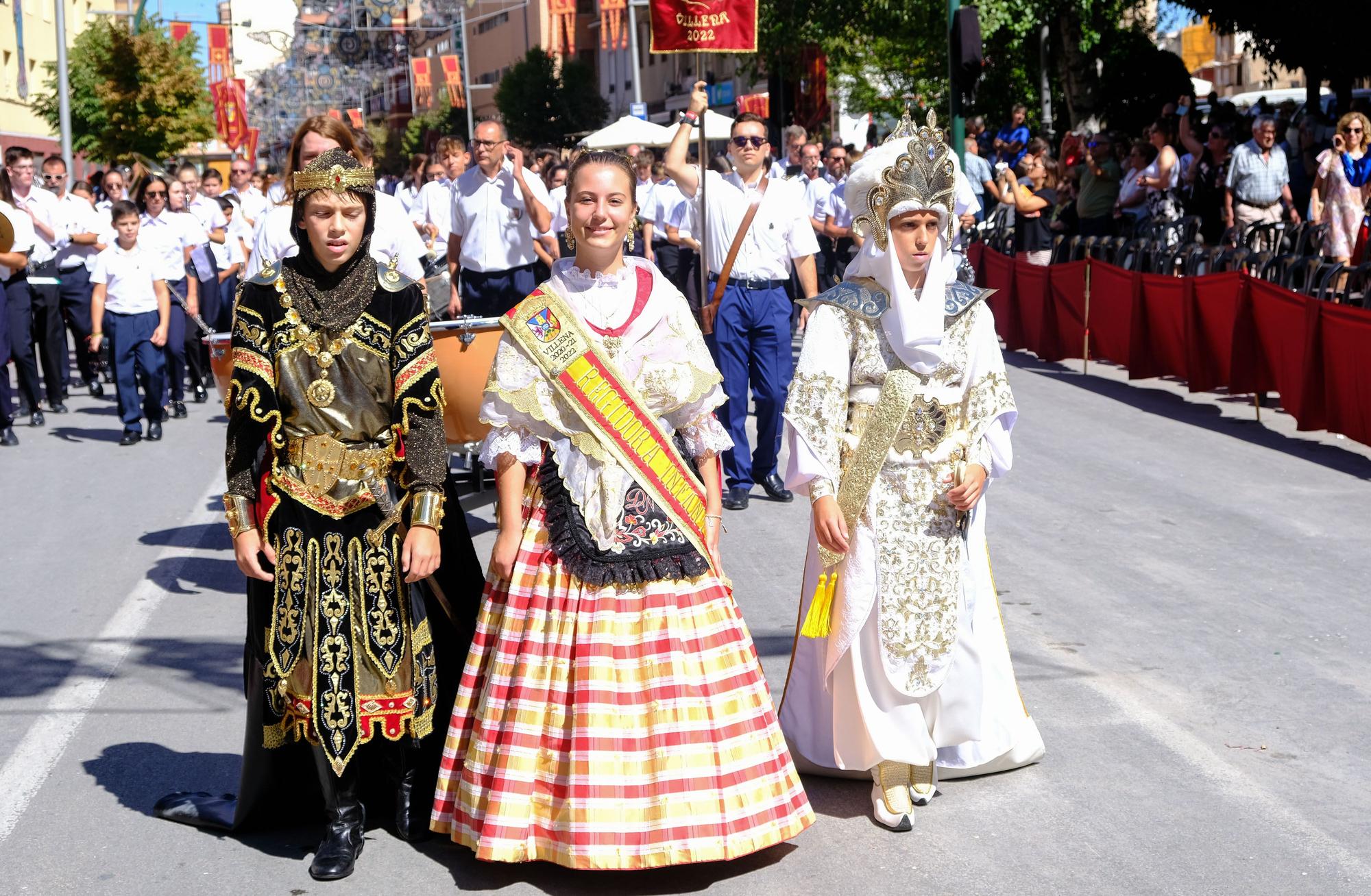 Así ha sido el desfile de La Esperanza de los Moros y Cristianos de Villena