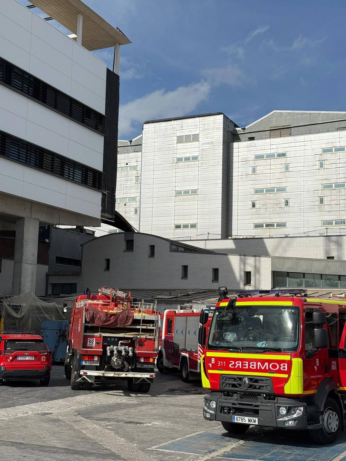 FOTOS | Incendio en el hospital de Manacor