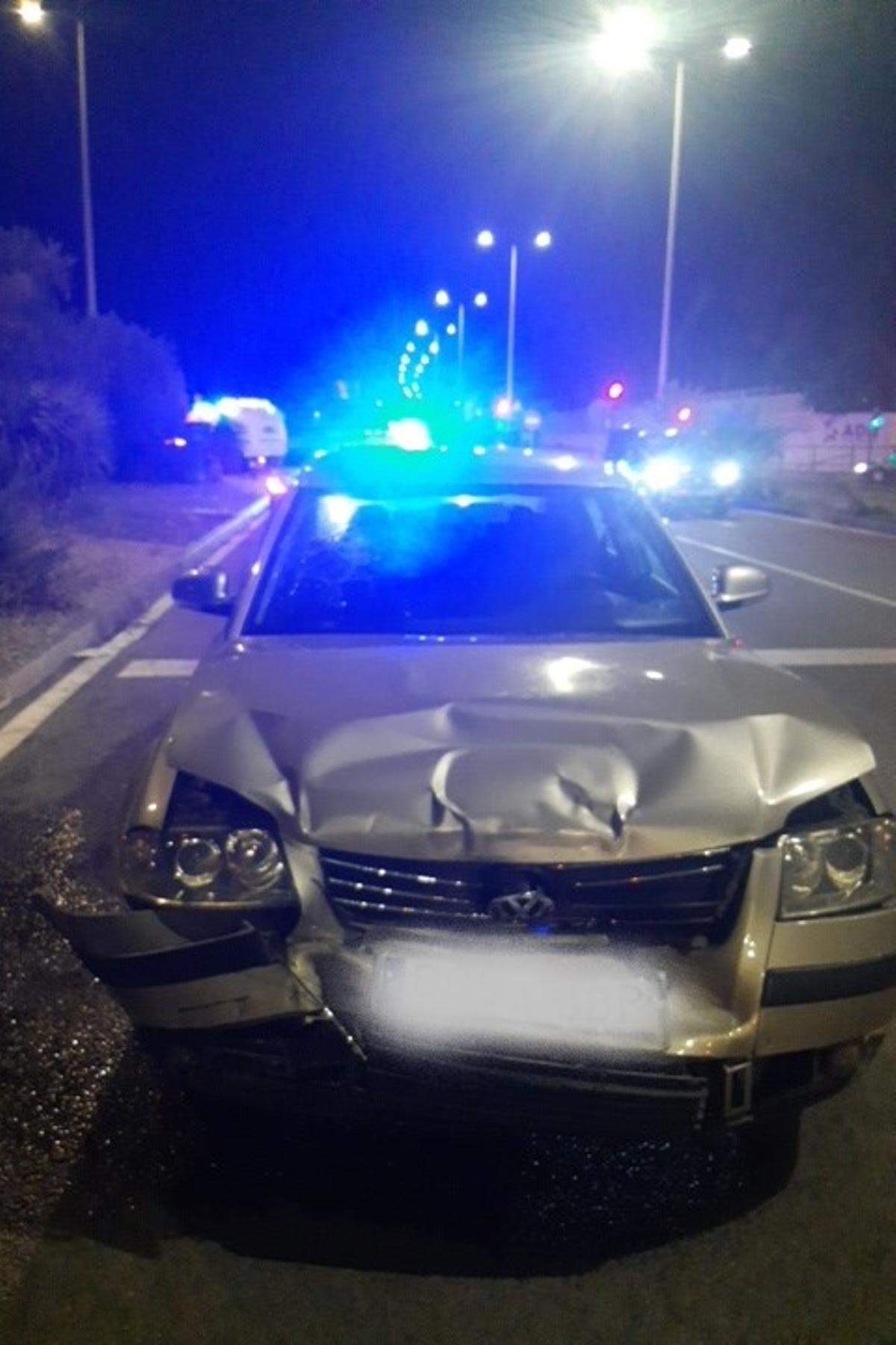 Dos jóvenes heridos tras chochar con sus coches en Cabezo de Torres