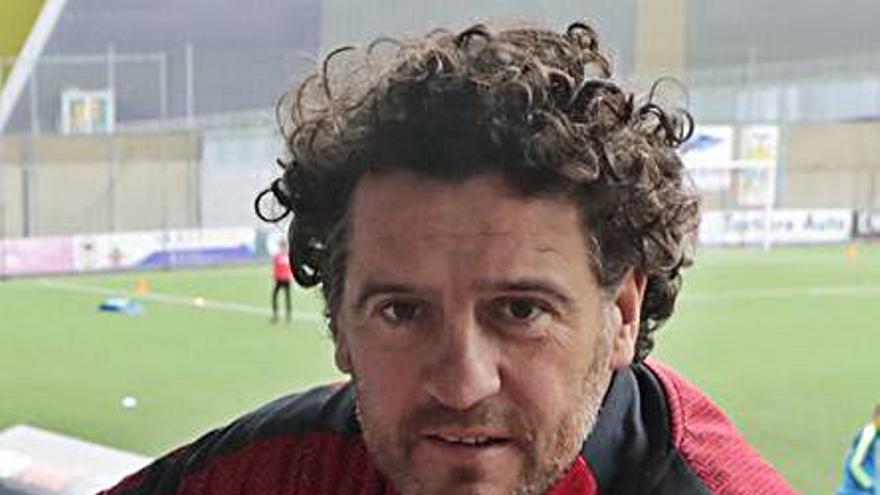 Castaño acepta el reto de entrenar al Mosconia