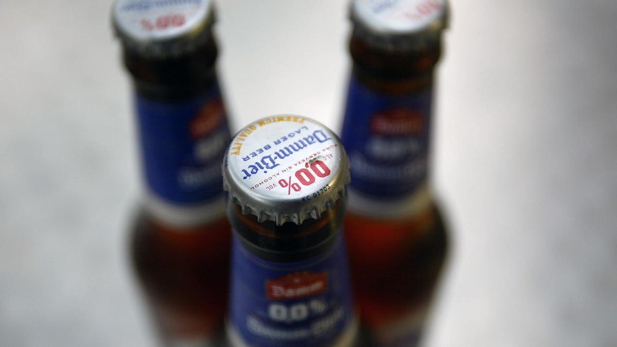 Adiós a la cerveza 0,0 alcohol: ¿por qué Sanidad quiere acabar con esta ...