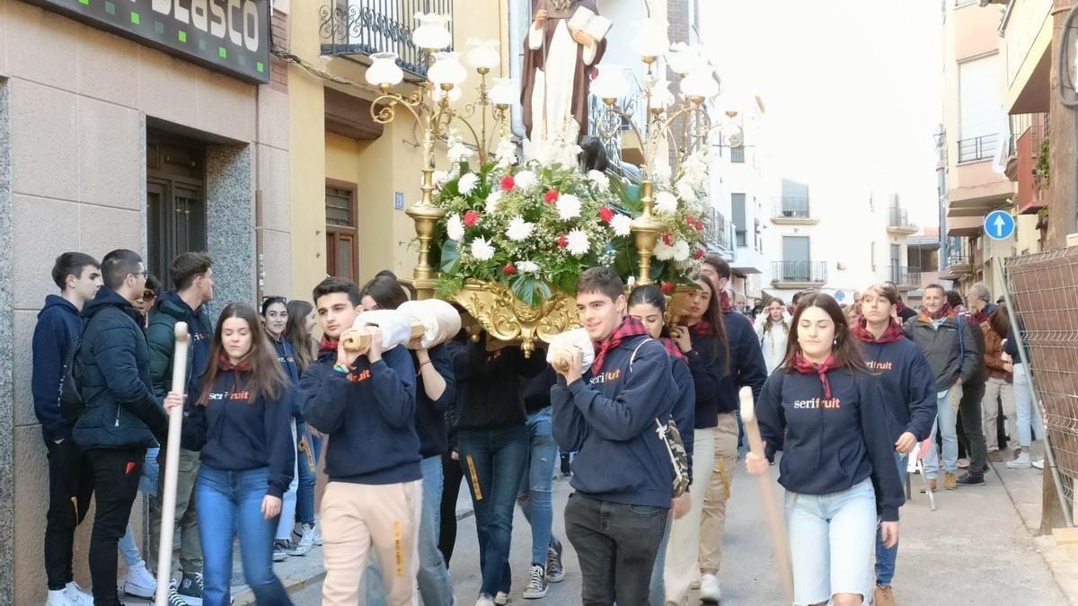 SANT ANTONI BETXI | Betxí celebra Sant Antoni amb foc, música i una romeria