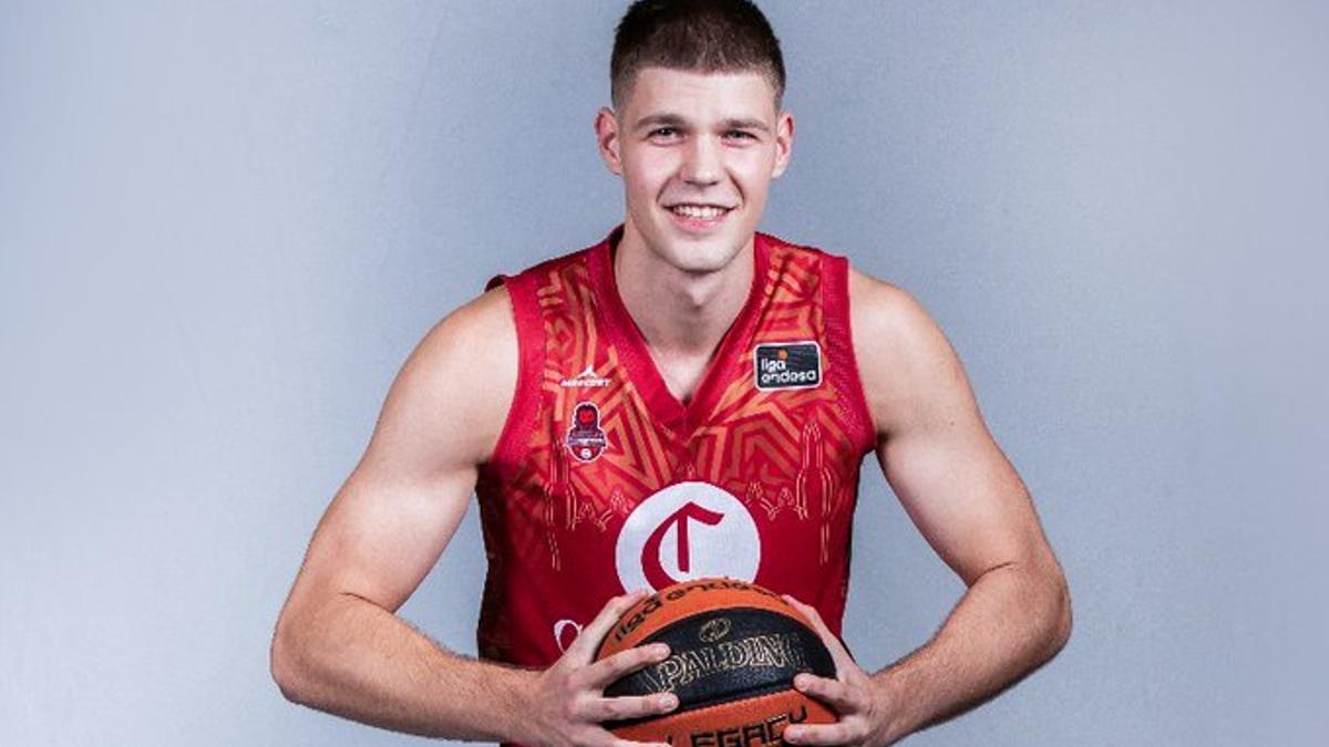 Stosic jugará cedido en el Lobe Huesca La Magia hasta final de temporada