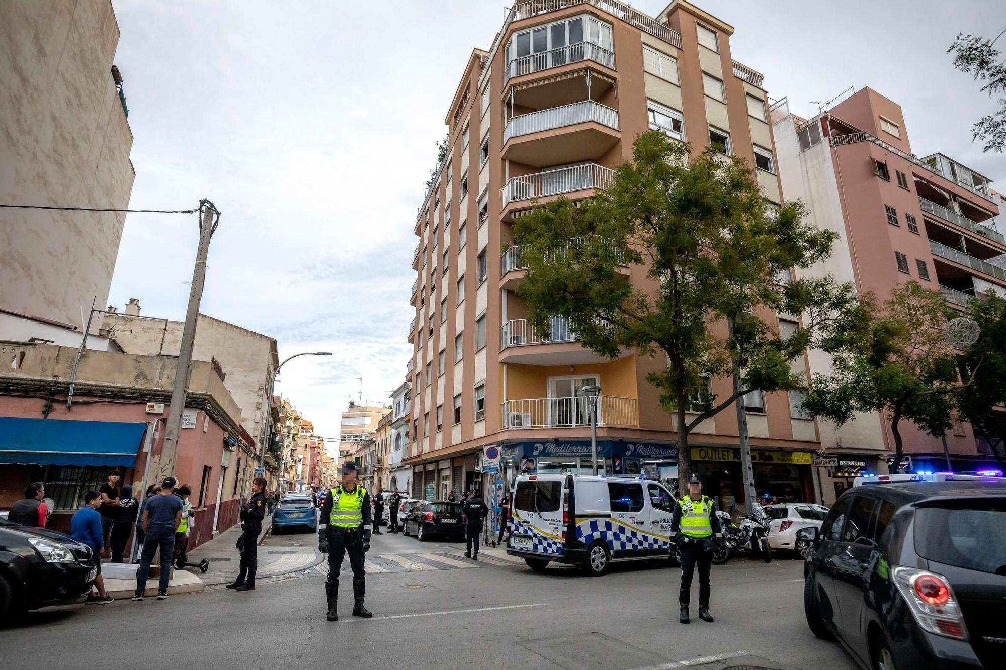 FOTOS | Violento altercado en la plaza de las Columnas de Palma - Diario de Mallorca