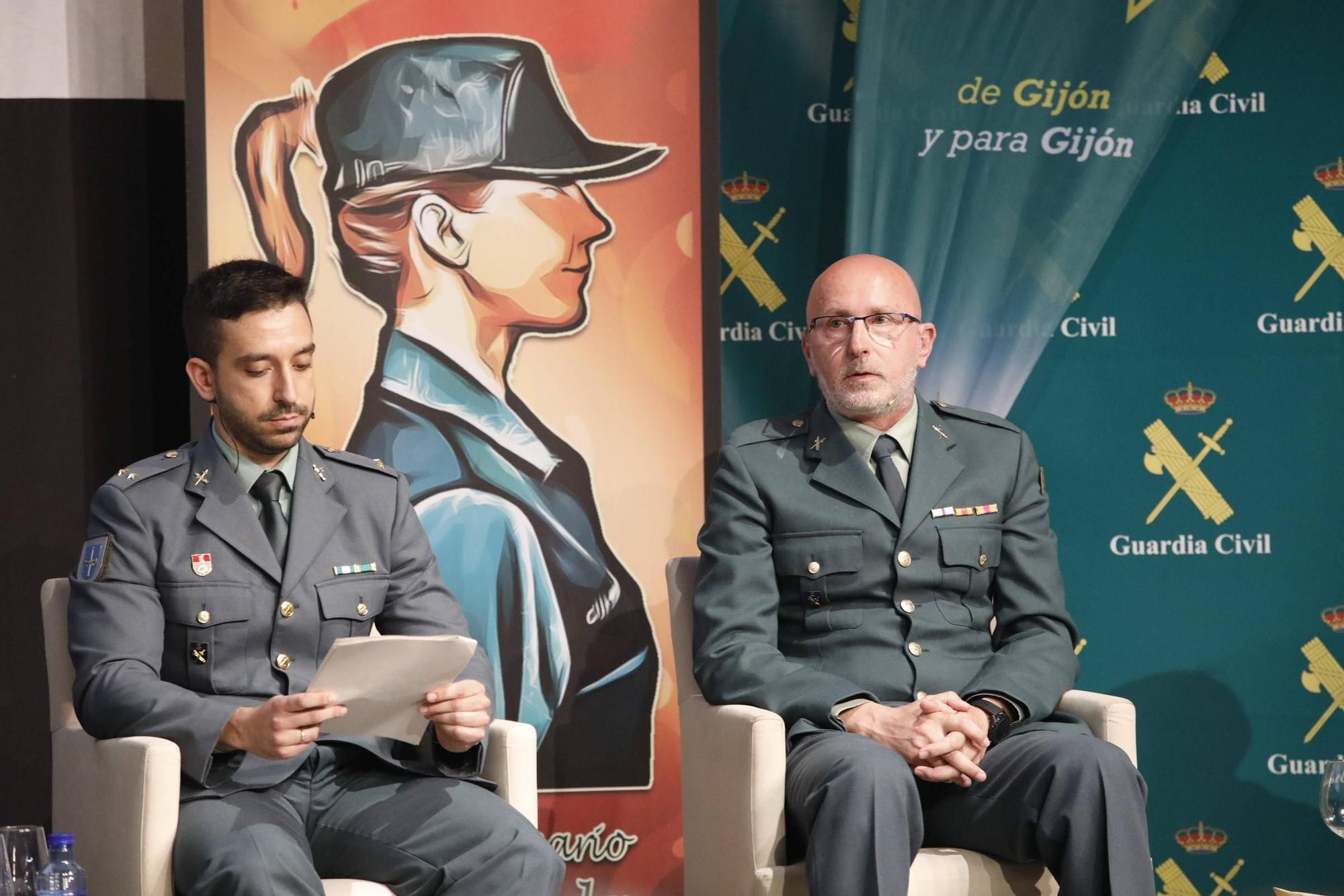 La presentación del libro sobre la historia de la Comandancia de la ...