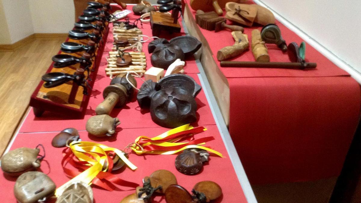 La historia del ‘ria pitá’ a través de 350 palillos