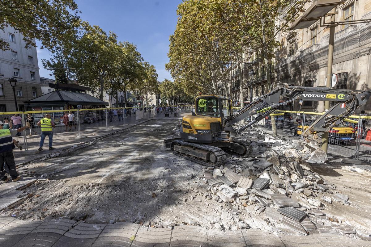 Barcelona empieza las obras de la Rambla | FOTOS