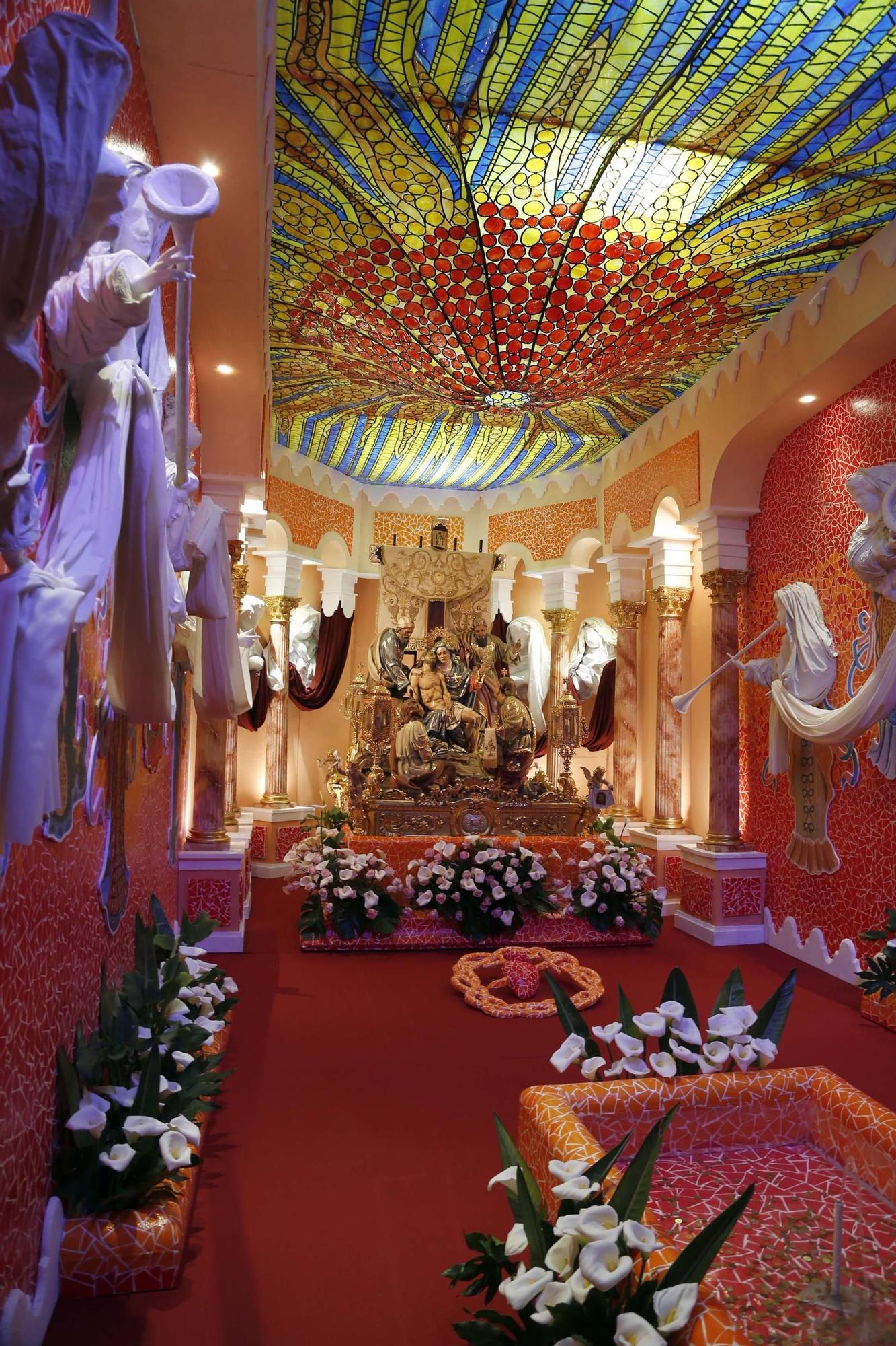 La otra Semana Santa: las imágenes más impactantes de los doseles de Alzira