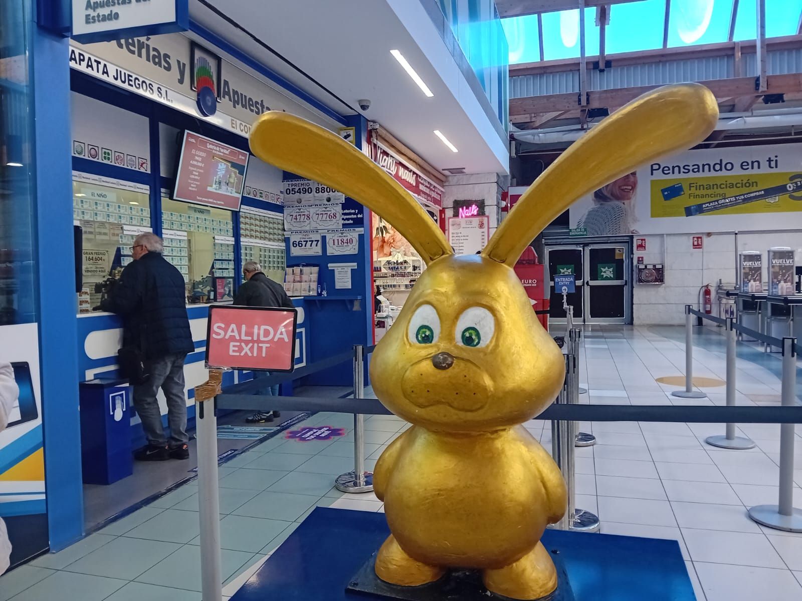 "El Conejo de Oro" de Torrevieja y su idilio con la Lotería de Navidad