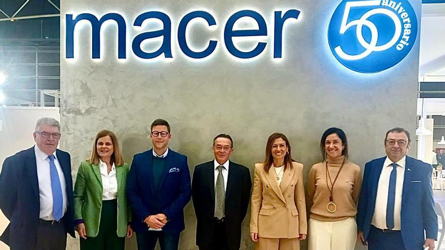 CEVISAMA ALMAZORA AZULEJO | La alcaldesa de Almassora defiende en ...