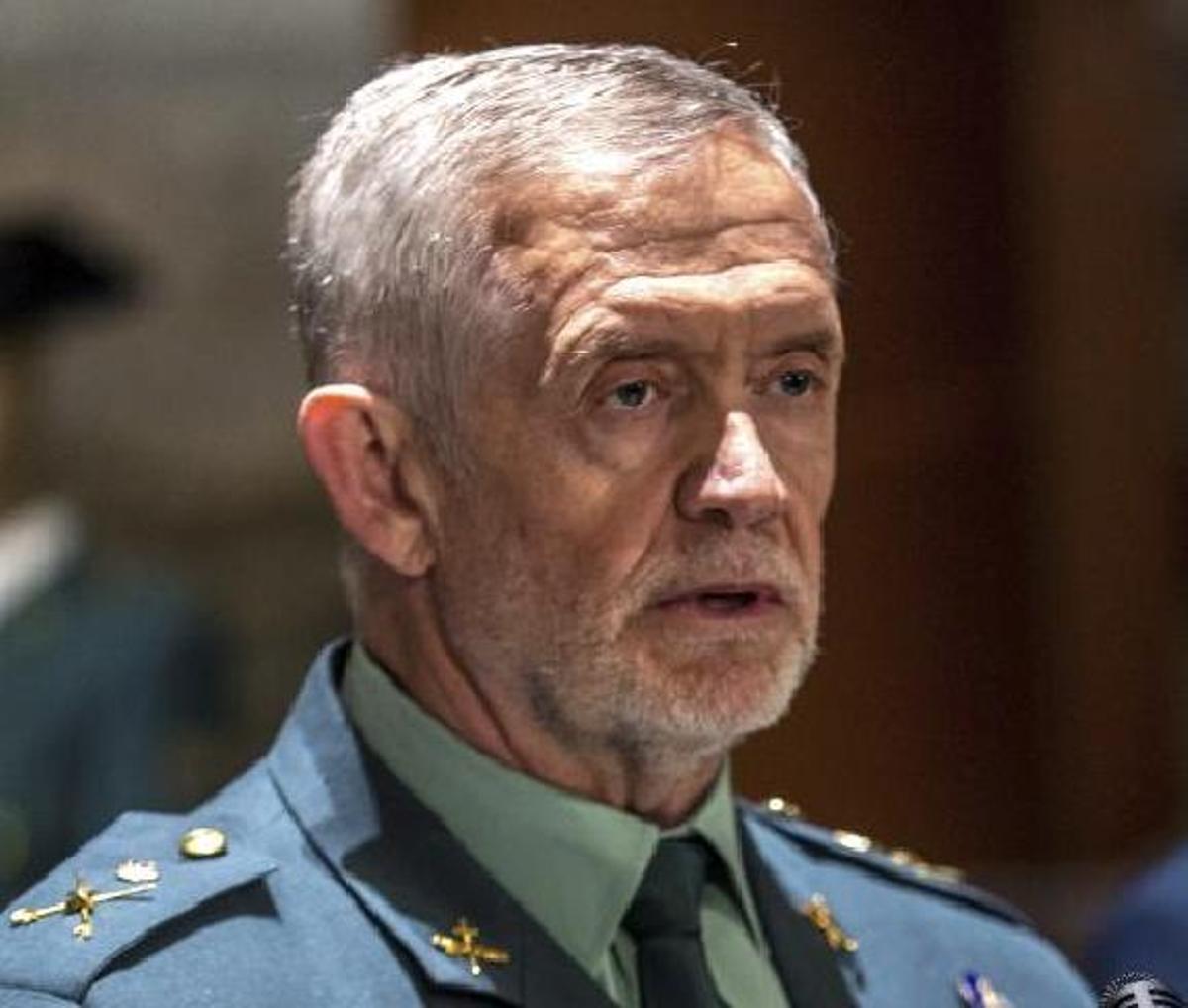Interior nombra al teniente general Manuel Llamas nuevo Director ...