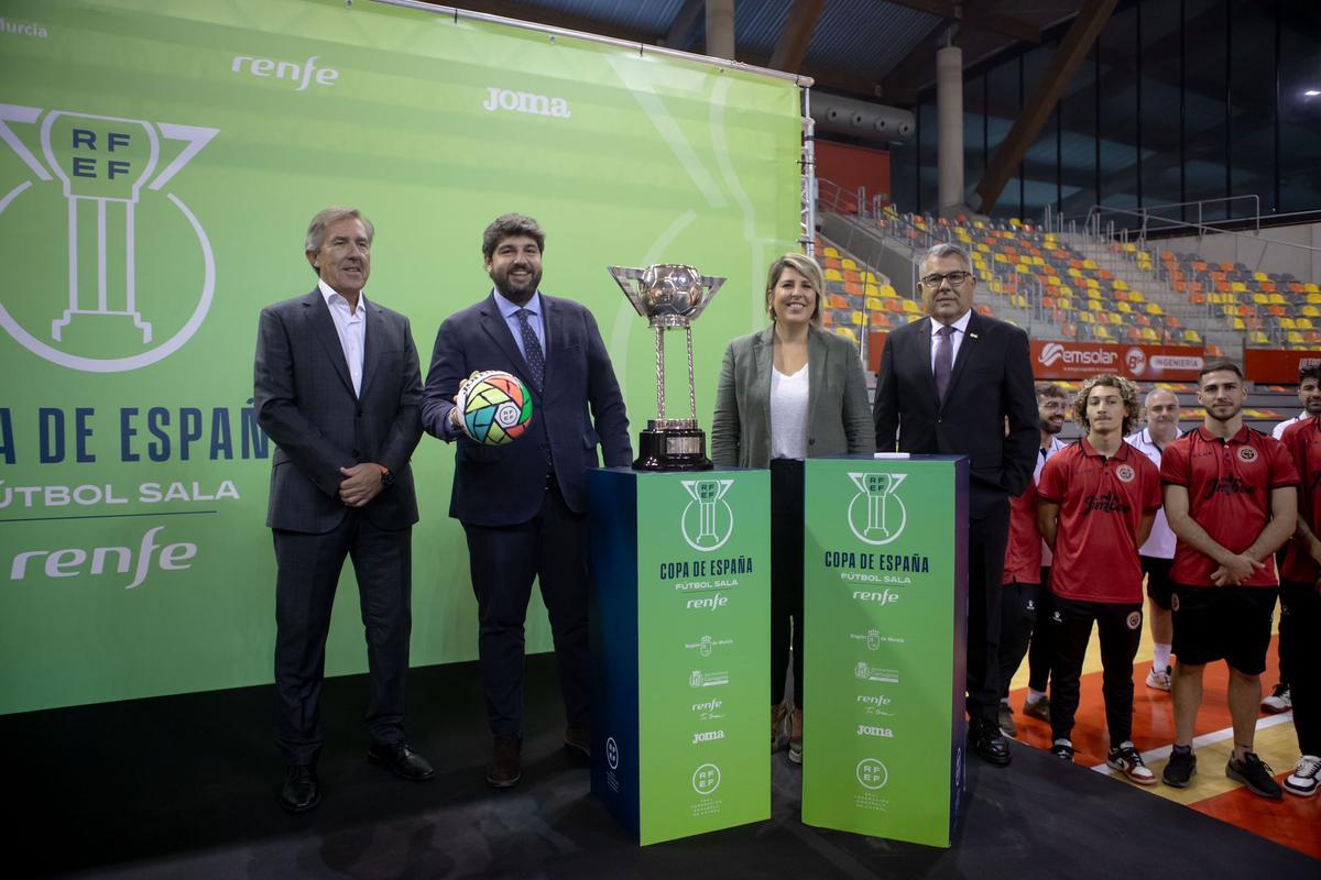 El Palacio de los Deportes de Cartagena ampliará en casi mil butacas su ...