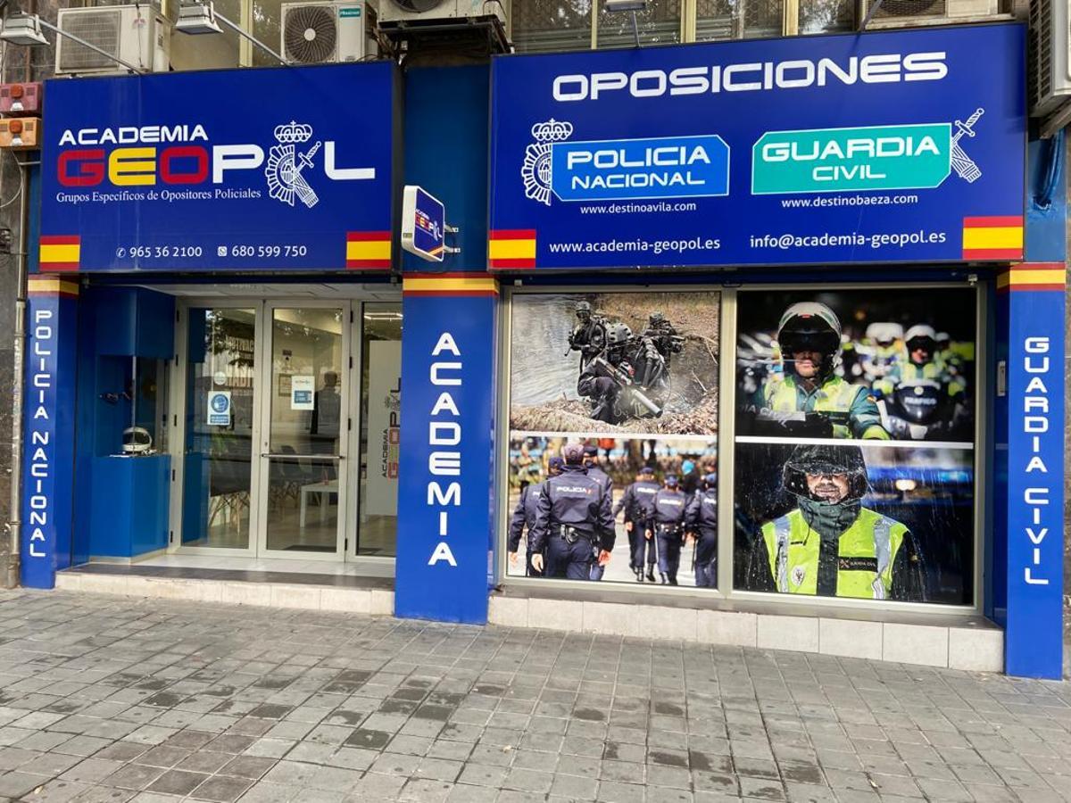 Geopol: Academia para oposiciones de Policía o Guardia Civil en Alicante