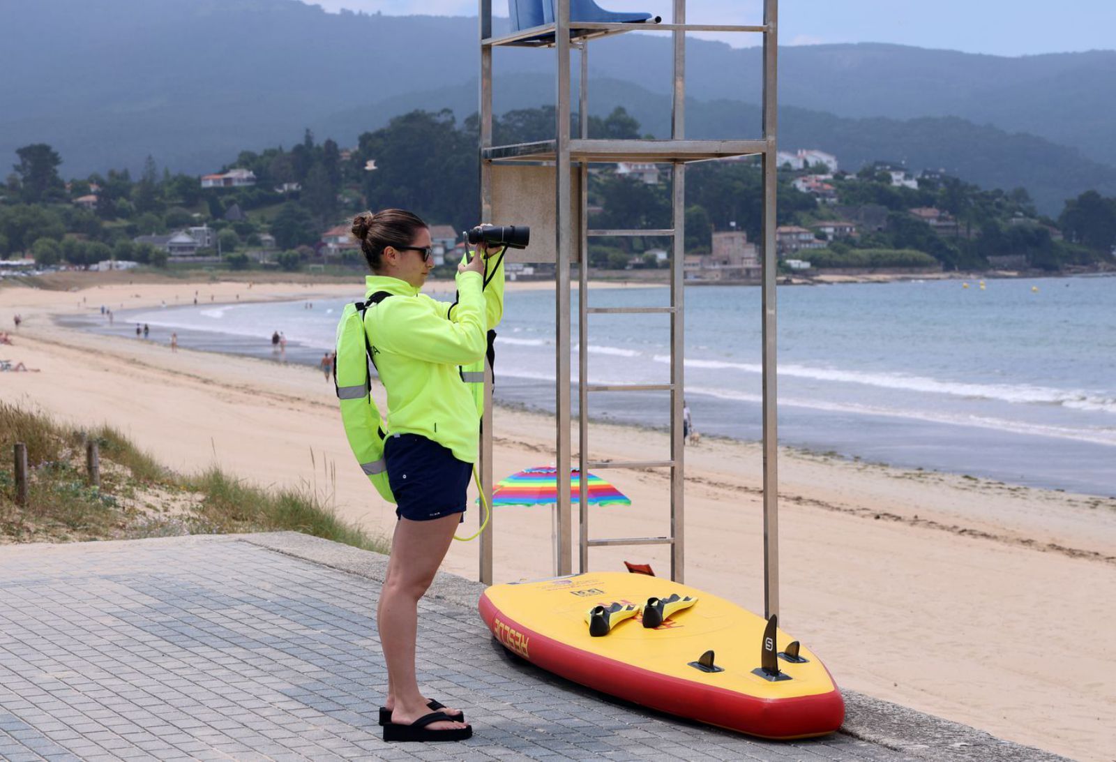 Baiona y Nigrán buscan 36 socorristas contra reloj