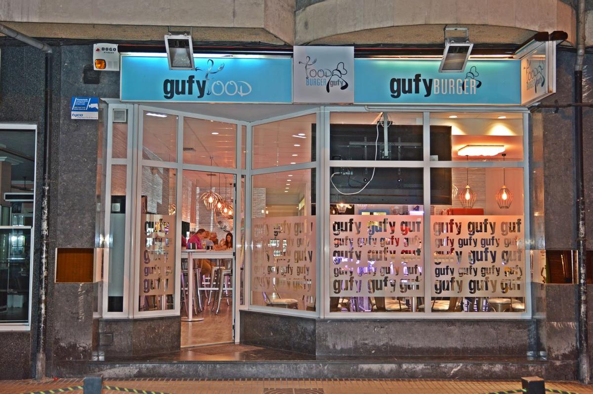 Burger Gufy, tres décadas de éxito