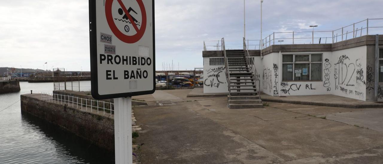 La Federación de Vela plantea cerrar la zona conflictiva del espigón de Fomento