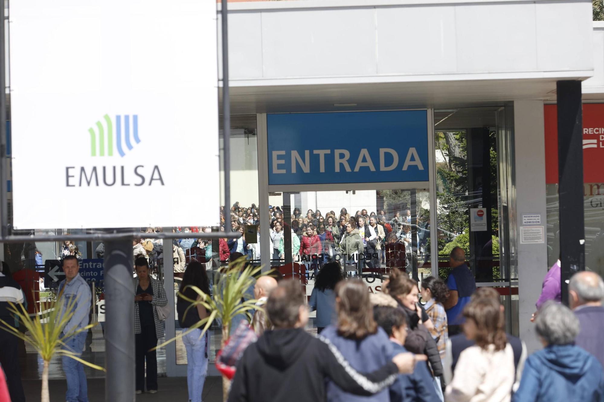 La macroprueba para ser peón en Emulsa llena el recinto ferial