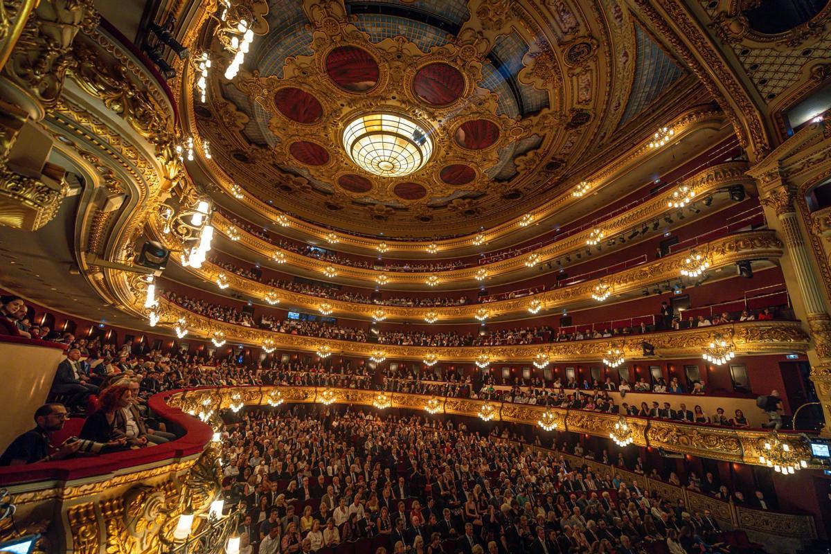 Asesinatos, sexo y una enorme piscina: 'Lady Macbeth de Mtsensk' abre ...