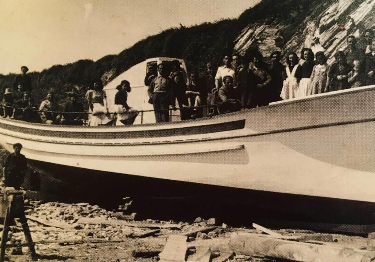 Gondán bota el barco de su historia