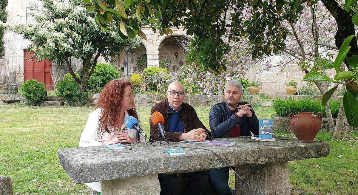 Caperucita vuelve a Piñor: Una ruta homenaje a Carmen Martín Gaite en ...