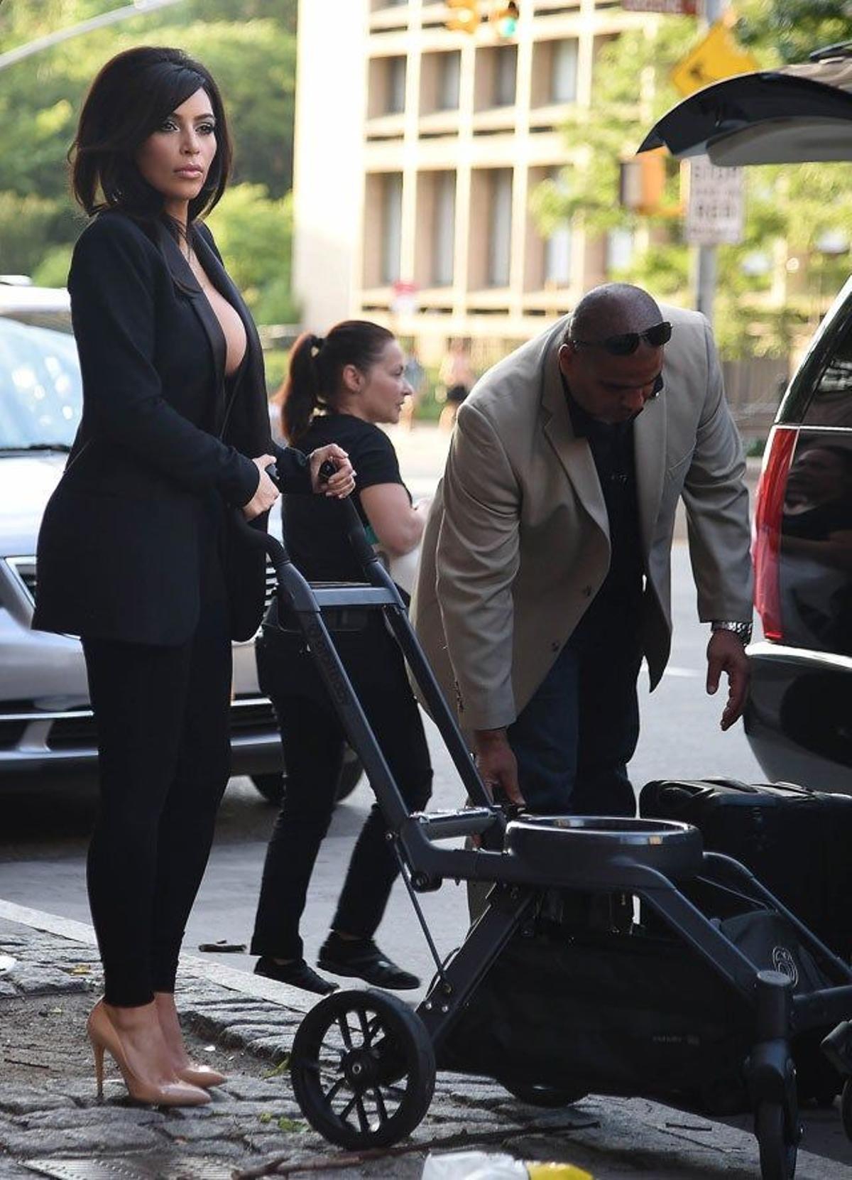 El escotazo de Kim Kardashian - Cuore El escotazo de Kim Kardashian - Cuore