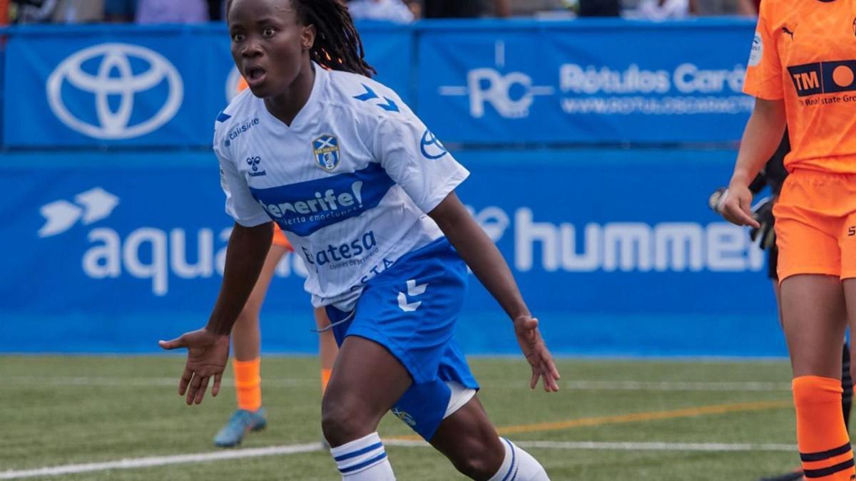 FÚTBOL FEMENINO: Koko marca la diferencia