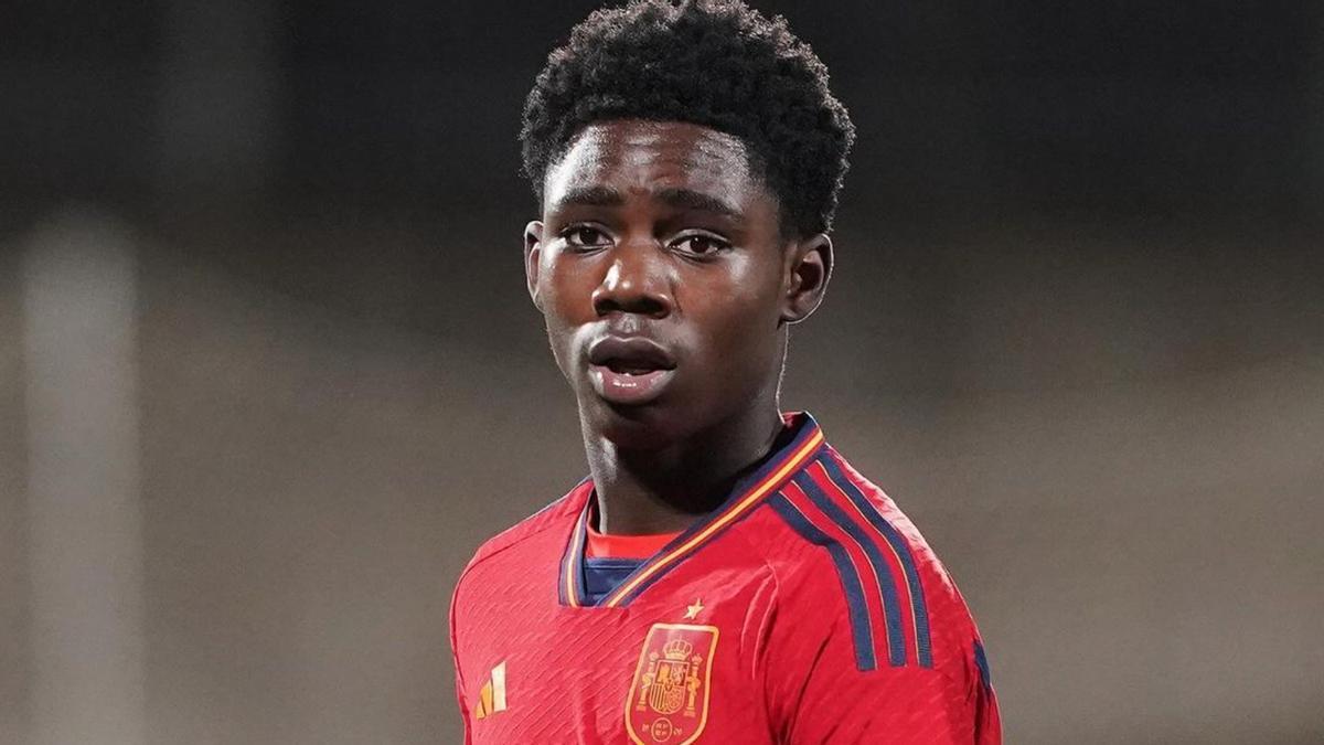 Insultos racistas a Elijah Gift, jugador del Athletic Club, en el ...