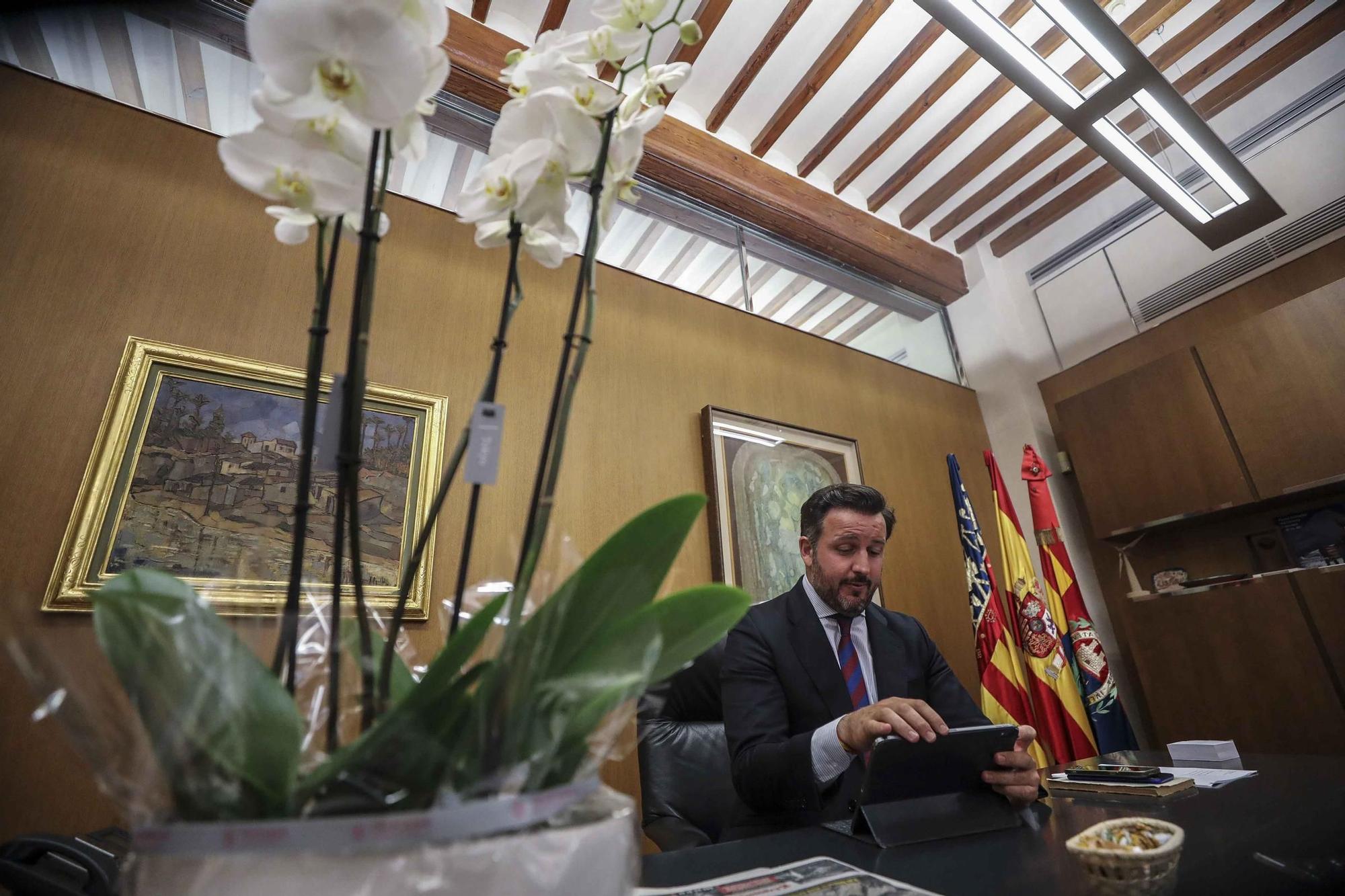 El alcalde Pablo Ruz también estará al frente de las áreas de Policía y ...