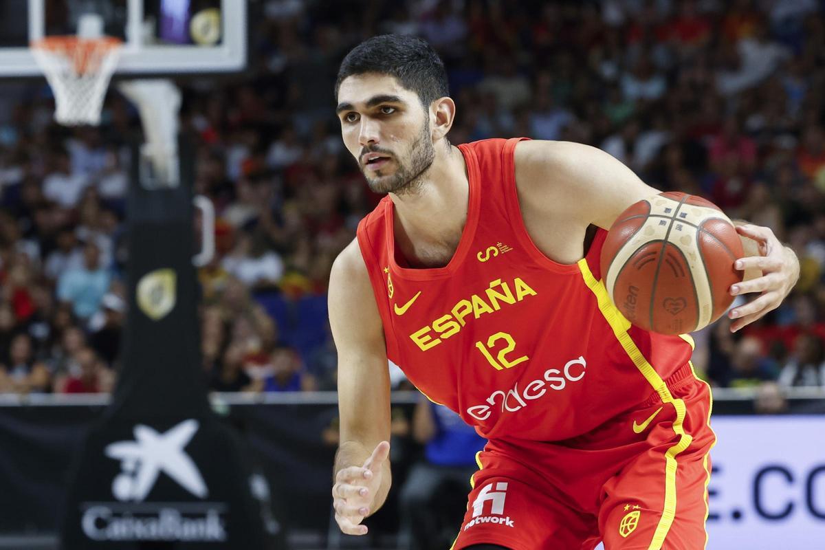 Los Grizzlies renuevan el contrato de Aldama hasta 2025 - El Periódico