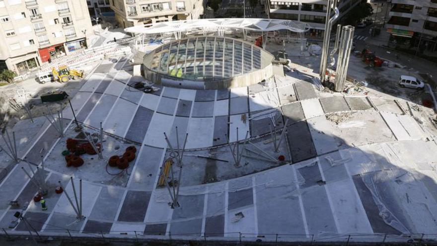 La nueva Praza Elíptica ya luce su nuevo “traje” - Faro de Vigo