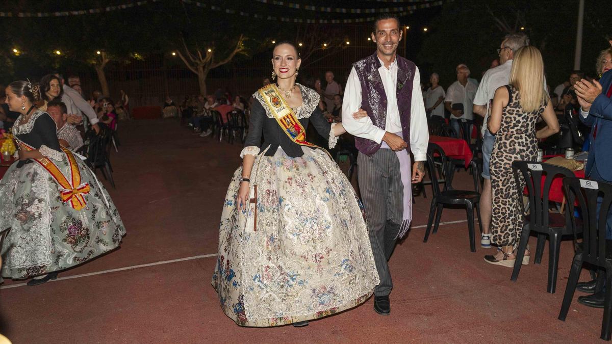 Matola proclama a sus Reinas y cargos festeros con un colorido viaje ...