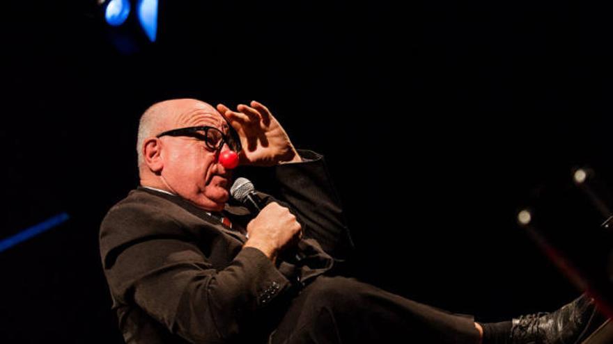 Leo Bassi: "No hay que luchar por la victoria; hay que luchar por el ...