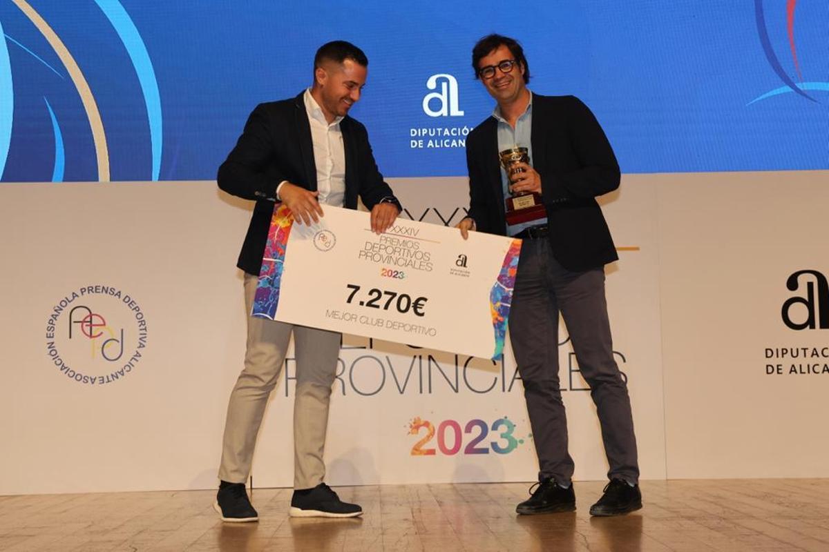 La regatista Ascensión Roca de Togores y el ciclista Felipe Orts ...