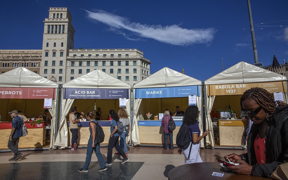 'Mercat de Mercats' degustación de comida en la plaza Catalunya