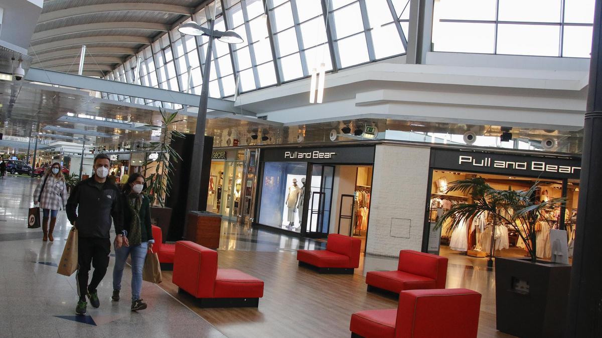 Pull & Bear amplía su tienda en Parque Principado: este es el proyecto ...